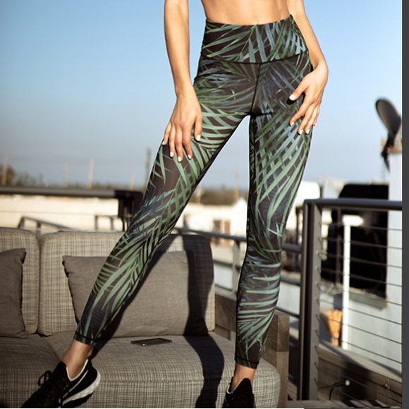 Yelete | Pants & Jumpsuits | Nwt Yelete Active Palm Leaf Highrise ...